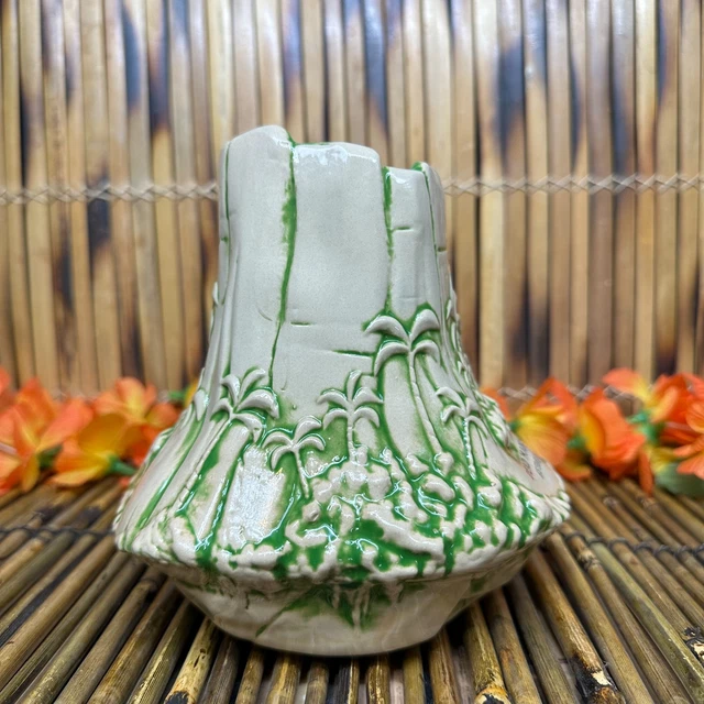 MUNKTIKI DEAD MAN'S Isle Tiki Bar Volcano Island Tiki Mug Green Rob ...
