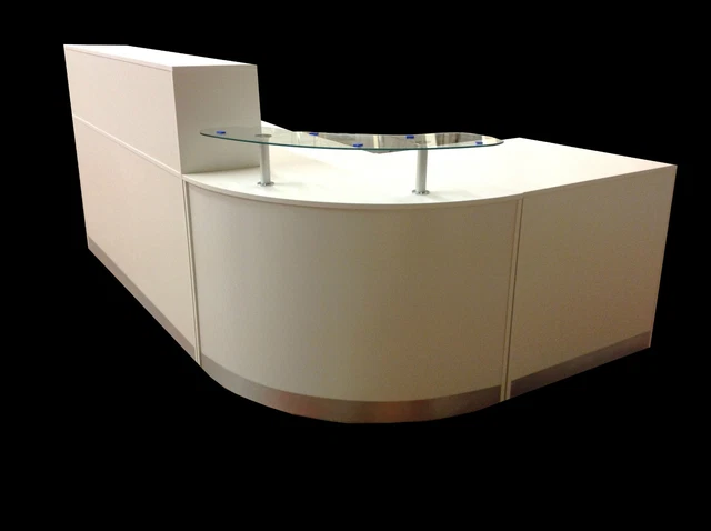 QUALITY RECEPTION DESK In White Curved Glass Unit Aluminium Plinth ...
