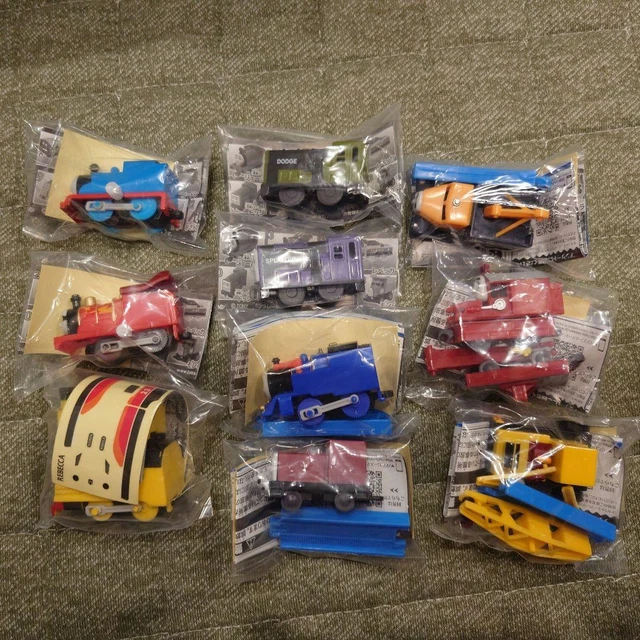 THOMAS CAPSULE PLARAIL SUPER HERO Rail rocket, Rebecca, Butch Rocky etc ...