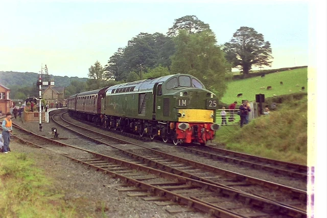 35MM RAILWAY COLOUR Negative Class 40 135 at Arley SVR £1.95 - PicClick UK