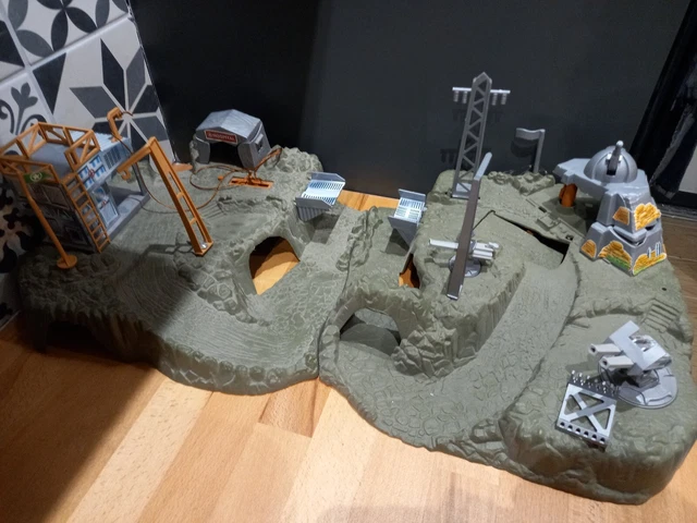 COMMANDO BASE CAMP militaire Majorette Squad Forces figurine miniature ...