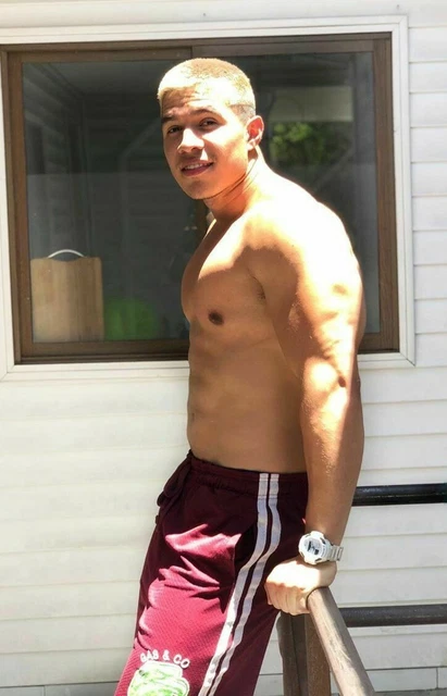 Shirtless Male Muscular Beefy Latino Hunk Jock Dude Beefcake Photo 4x6