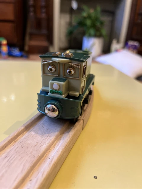 WOODEN CHUGGINGTON RAILWAY Train Tomy - DUNBAR £5.00 - PicClick UK