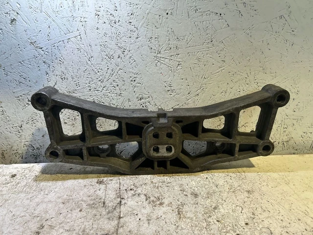 DODGE CHALLENGER 2016 Gearbox mounting bracket STO45265 £80.39 ...
