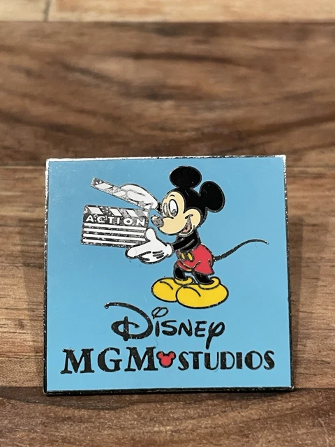 WALT DISNEY WORLD MGM Studios Logo w/ Mickey with a Clapboard Pin Badge ...