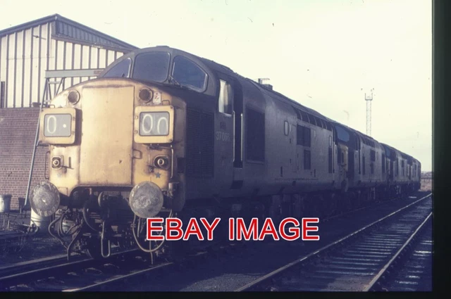 ORIGINAL 35MM SLIDE CLASS 37 LOCO NO 37066 AT CAMBOIS 2/77 £8.59 ...