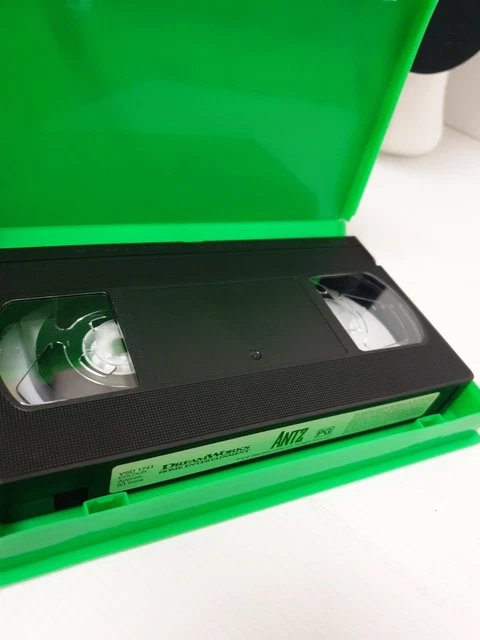 ANTZ VHS MOVIE 1998 DreamWorks and PDI Woody Allen Sharon Stone Classic ...