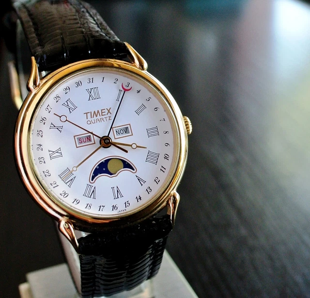 VINTAGE TIMEX TRIPLE Date Moon Phase Dial Quartz Men's Golden Black ...