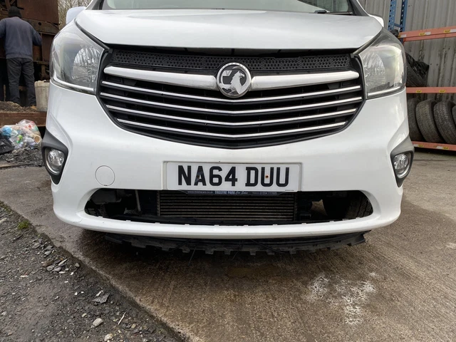 VAUXHALL VIVARO MK2 Front Grille With Badge 2016 £129.99 - PicClick UK