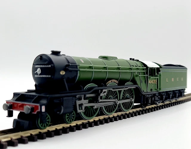 1:120 TT SCALE Diecast LNER FLYING SCOTSMAN Steam Locomotive Train ...
