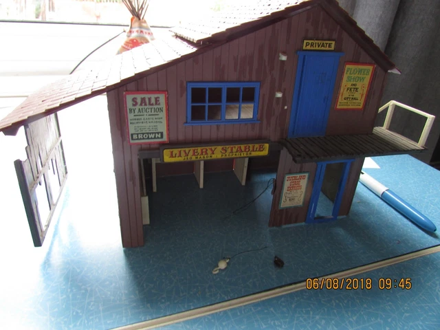 BRITAINS BUILDINGS WILD West Livery Stable Barn Swoppets Cowboys rare £ ...