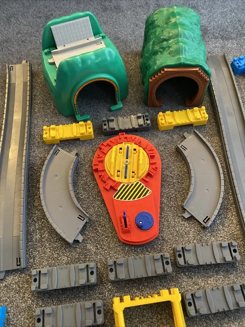 TOMY TRACKMASTER THOMAS The Tank Engine Huge Blue Track Job Lot 65 ...