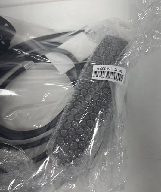 GENUINE MERCEDES-BENZ EV HYBRID 3 Pin Home Charging Cable A0005832805 ...