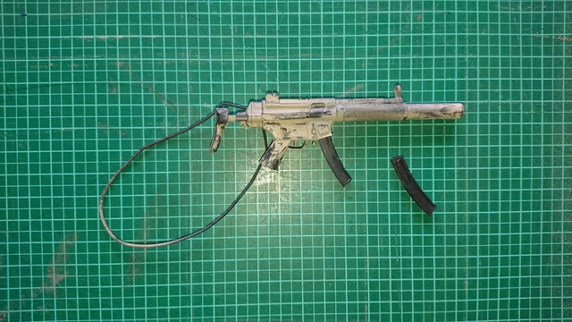 1/6 GUN MASCHINENPISTOLE mp5sd devgru seal cag bbi hot toys damtoys ...