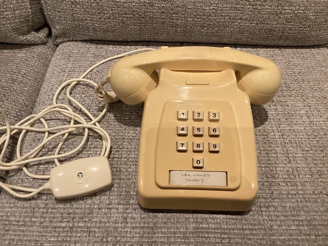 VINTAGE 1980S BRITISH Telecom 756 Push-Button Phone. Quite Rare. £11.12 - PicClick UK