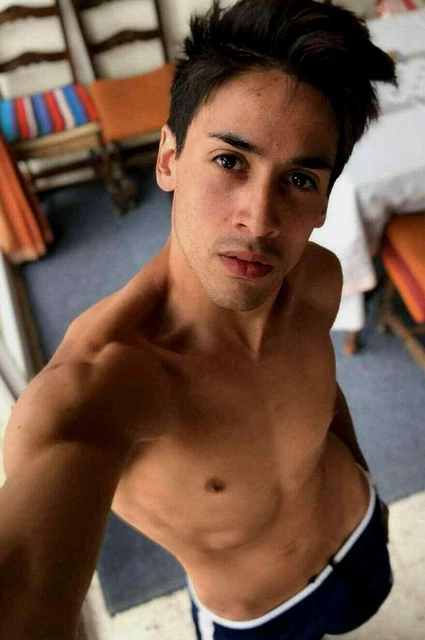 Shirtless Male Hunk Beefcake Beach Jock Handsome Man Dude Photo 4x6