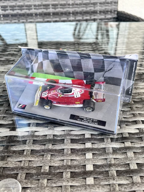 PANINI F1 CAR Collection 1977 Niki Lauda Ferrari 312 T2 1:43 Scale ...