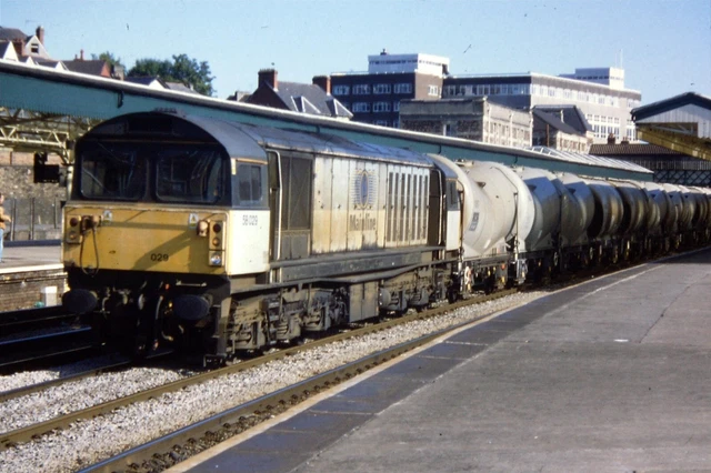 CLASS 58 DIESEL Locomotive 58029 (35Mm Slide) Lot A6 £1.99 - PicClick UK