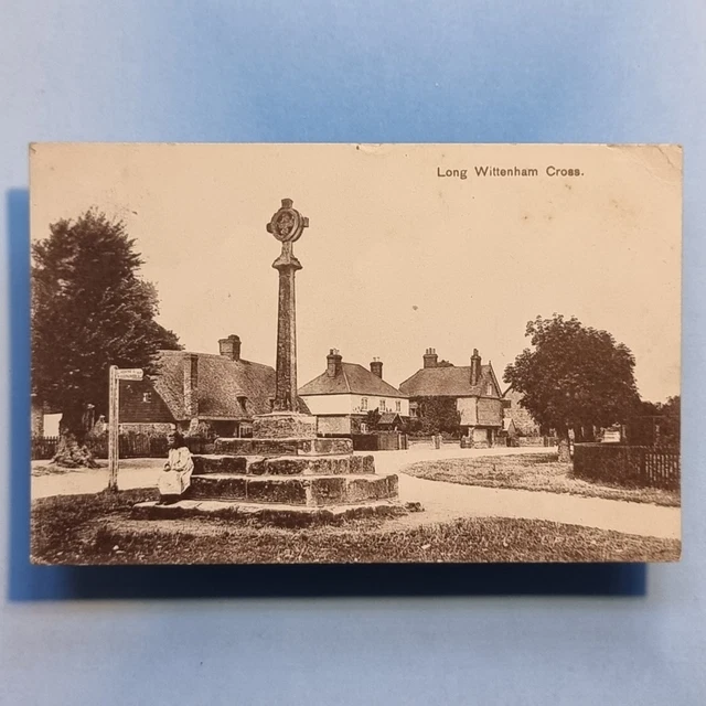 LONG WITTENHAM POSTCARD 1905 The Cross Edwardian Girl Road Sign ...