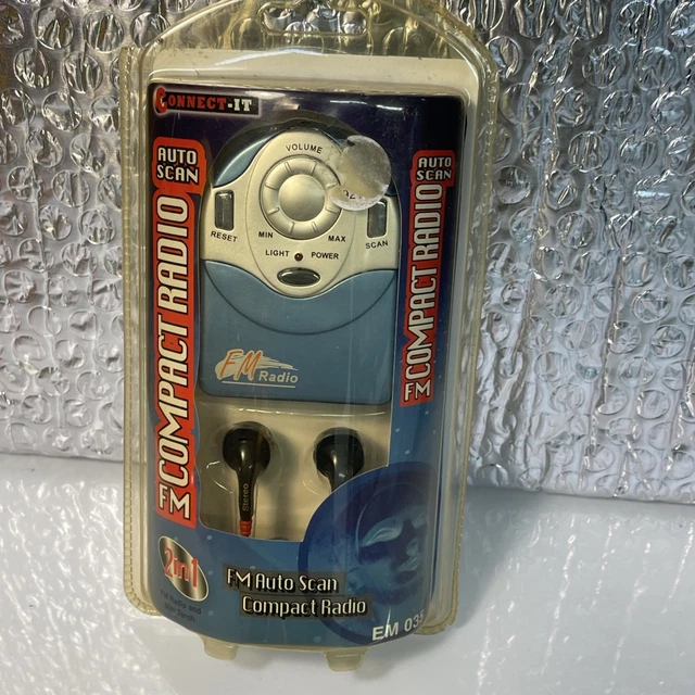 VINTAGE Y2K FM Compact Radio Torch New Old Stock Still Sealed Earphones ...