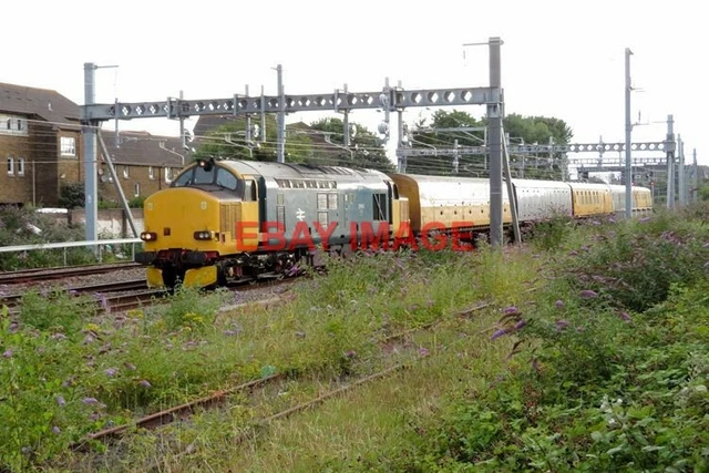 PHOTO CARDIFF Class 37 Loco No. 37610 Works A Bristol To Cardiff ...