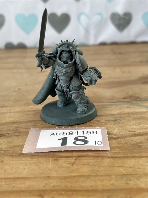 PRIMARIS CAPTAIN WARHAMMER 40k Dark Imperium Box Set Space Marines £9. ...