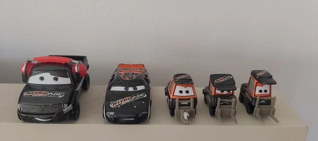 DISNEY PIXAR CARS Nitroade Crew Chief with Pitty Crew + Racer Mattel ...