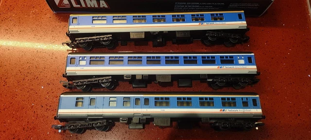 LIMA OO GAUGE Rake Of 5 Network Southeast NSE British Rail Mk 1 Coaches ...