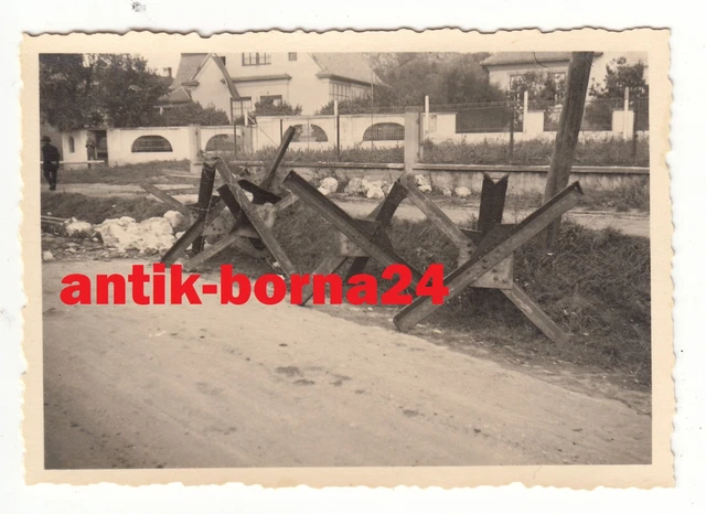 FOTO SOLDAT EINMARSCH Sudetenland Nikolsburg Mikulov Bunker Shelter ...