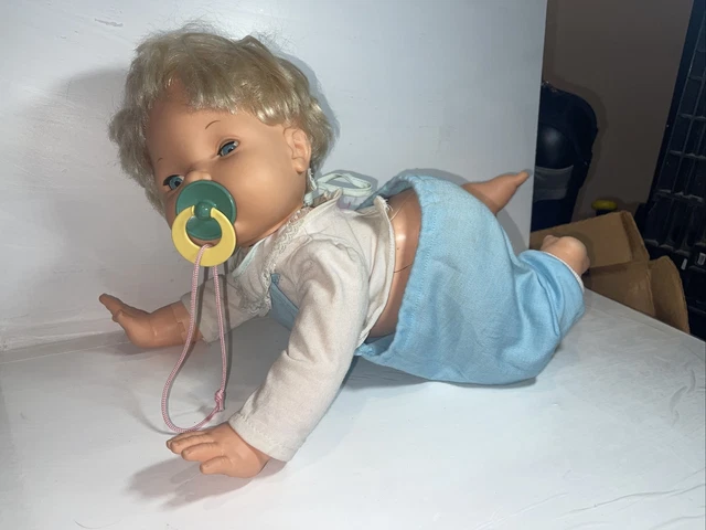 VINTAGE 1988 OOPSIE Daisy Crawling Doll Falls and Cries Irwin Toys (2 ...