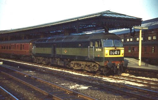 ORIGINAL COLOUR SLIDE of D1744 BR class 47 diesel loco £2.99 - PicClick UK