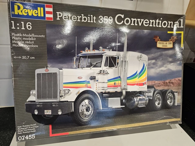 REVELL PETERBILT 359 Conventional 1:16 Scale Model Truck Kit £150.00 ...