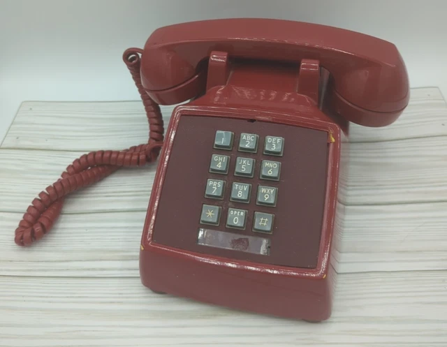 VINTAGE AT&T RED Touch Tone Button Desk Phone Bell Systems Telephone ...