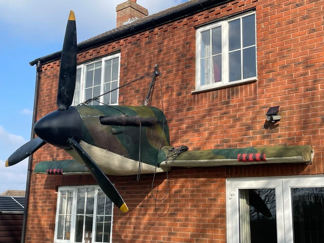 SUPERMARINE SPITFIRE FRONT End Pub Sign Man Cave Propellers Wings ...