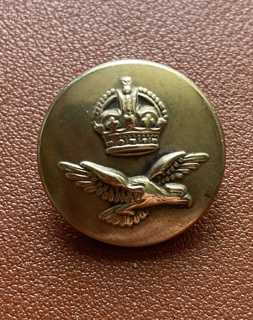 WORLD WAR TWO (WW2) Royal Air Force (RAF) Button - Kings Crown (KC) £3. ...