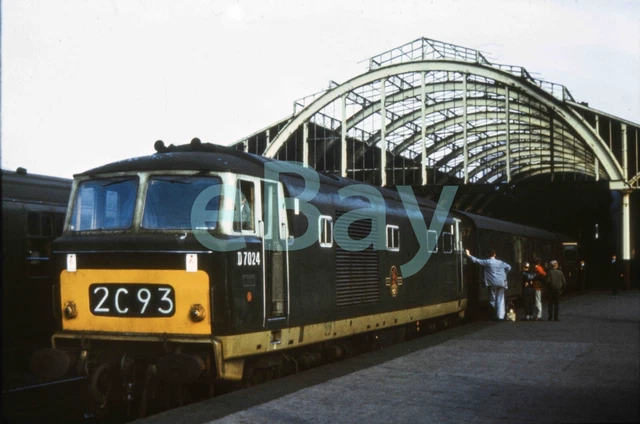 35MM RAILWAY SLIDE of Class 35 Hymek D7024 @ Bath Green Park October ...