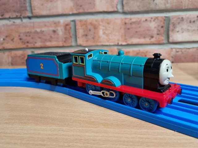 TOMY TRACKMASTER THOMAS the Tank Engine battery operated Edward ...
