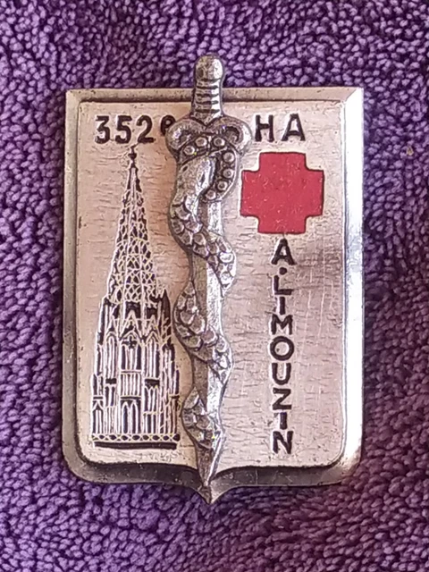 SERVICE DE SANTÉ ; Ancien Insigne du 352e Hôpital militaire EUR 12,00 ...