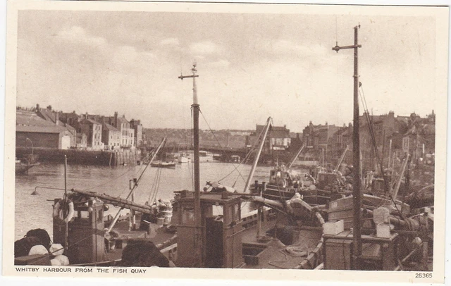 THE HARBOUR FROM the Fish Quay, WHITBY, Yorkshire EUR 4,24 - PicClick FR