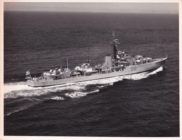 ORIGINAL PRESS PHOTO WW2 Battle-class destroyer HMS Camperdown 19.6. ...