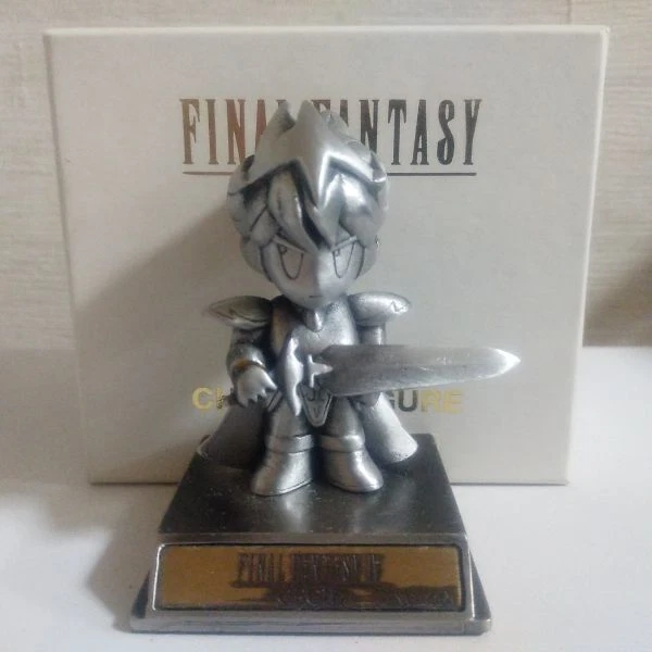 FF4 CECIL PROTAGONIST Chrome Figure FAINALFANTASY4 Final Fantasy 4 £456 ...