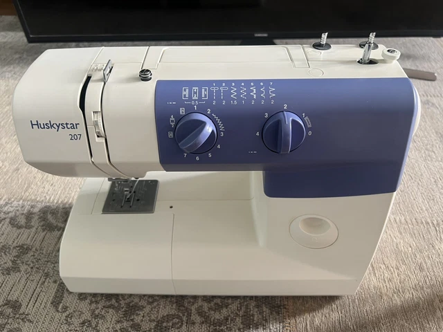 HUSQVARNA HUSKYSTAR 209 Heavy Duty Sewing Machine With Manual And Foot ...