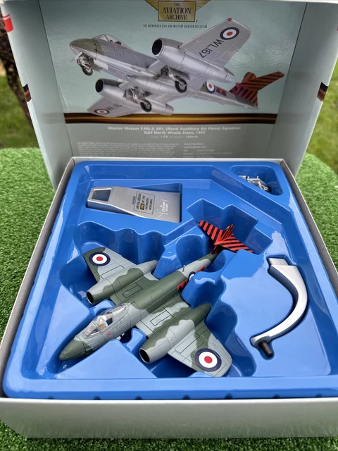 CORGI GLOSTER METEOR F.Mk.8-601 (Royal Auxiliary Air Force) Escadron ...