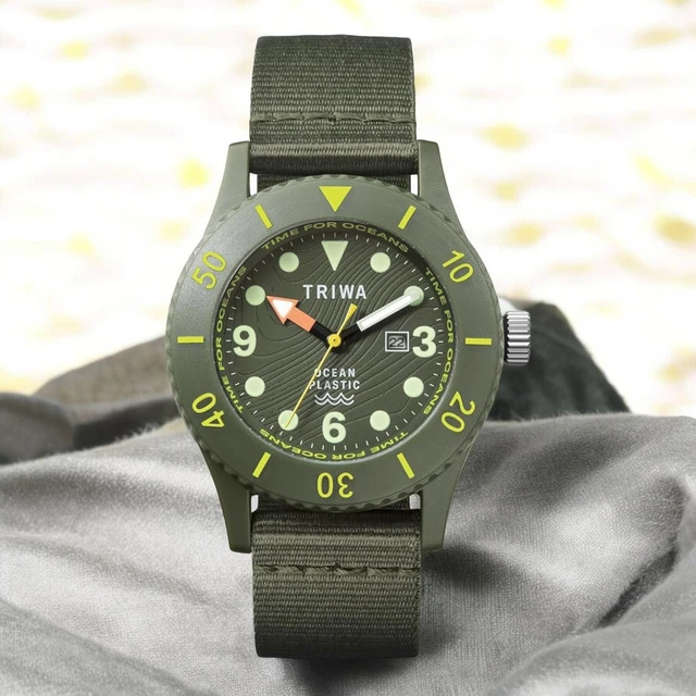 SUSTAINABLE MENS WATCH Triwa SUB Recycled Ocean Plastic Turtle Green ...