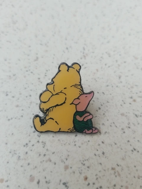 WINNIE THE POOH & Piglet - Walt Disney - Official Enamel Pin Badge EUR ...