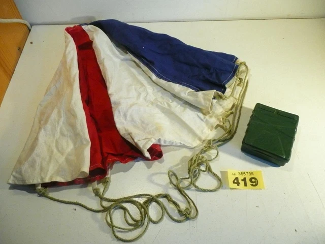 VINTAGE ACTION MAN Red Devil Parachute With Case £19.99 - PicClick UK