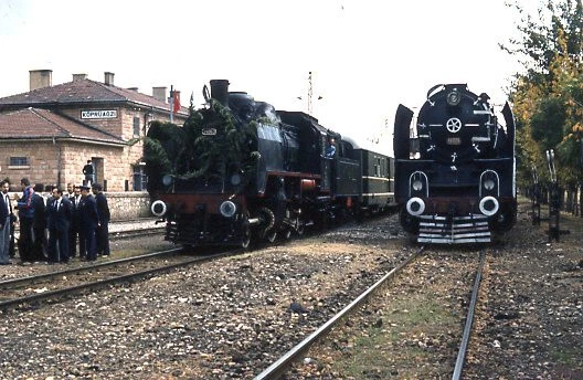ORIGINAL COLOUR SLIDE of 56009 TCDD Turkish steam loco £3.50 - PicClick UK