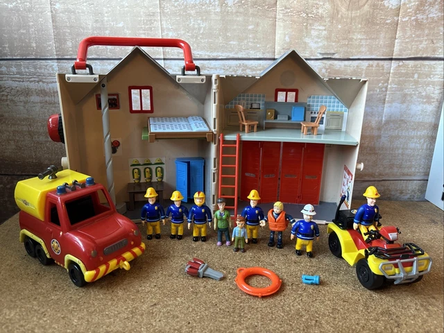 FIREMAN SAM FIREHOUSE Playset Bundle £15.00 - PicClick UK