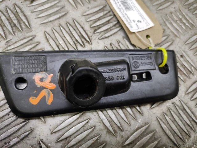 VW TRANSPORTER T6.1 Sliding Door Catch Right 7E0843638 UPPER £10.00 ...