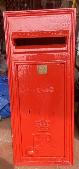 ORIGINAL GENUINE ER II Wall Mounted GPO Post Box With Rear Door £250.00 ...